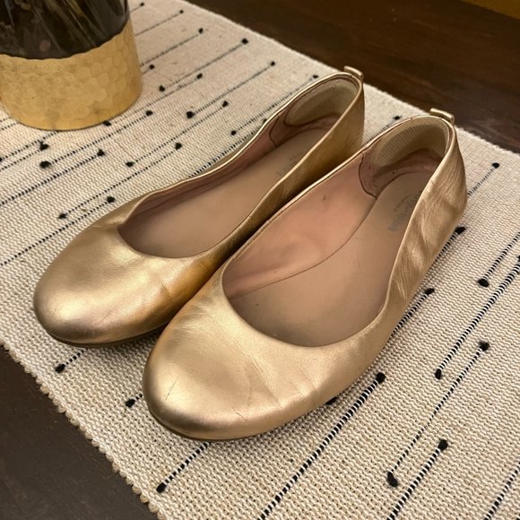 Easy Spirit | Shoes | Gold Ballet Flats | Poshmark